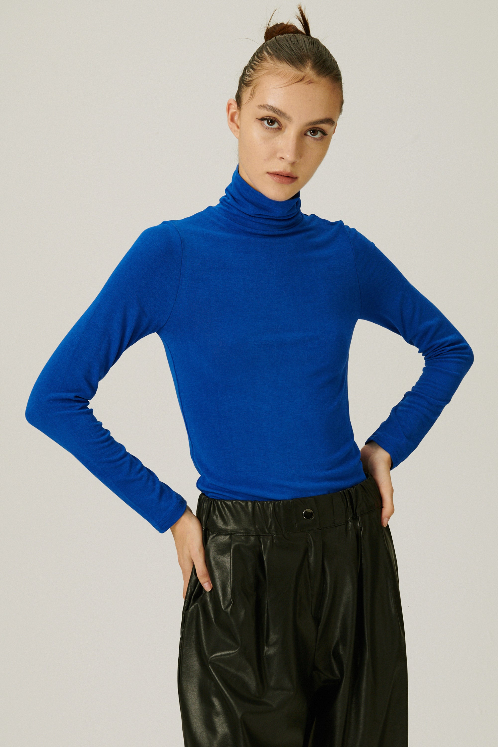 Celia Slimfit Turtle Neck Top | Women's Long Sleeve Tees | storets